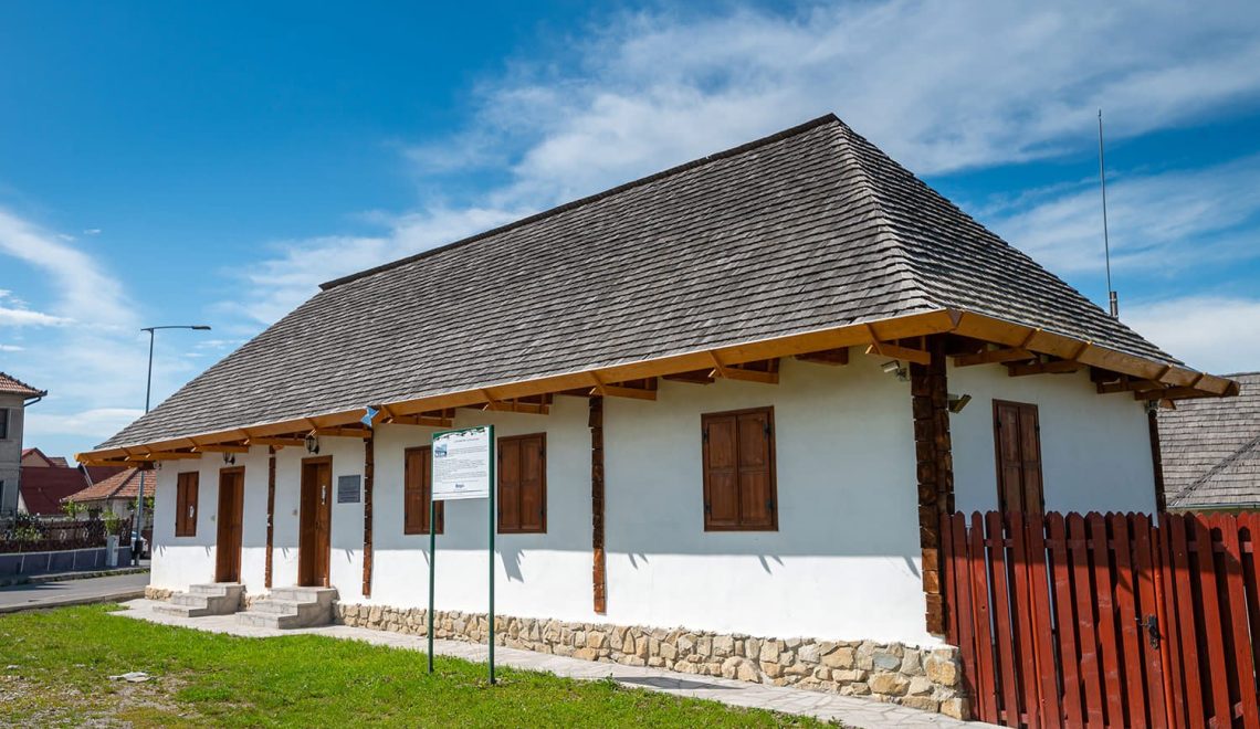 224 de ani de la începerea construirii primei Şcoli confesionale ...