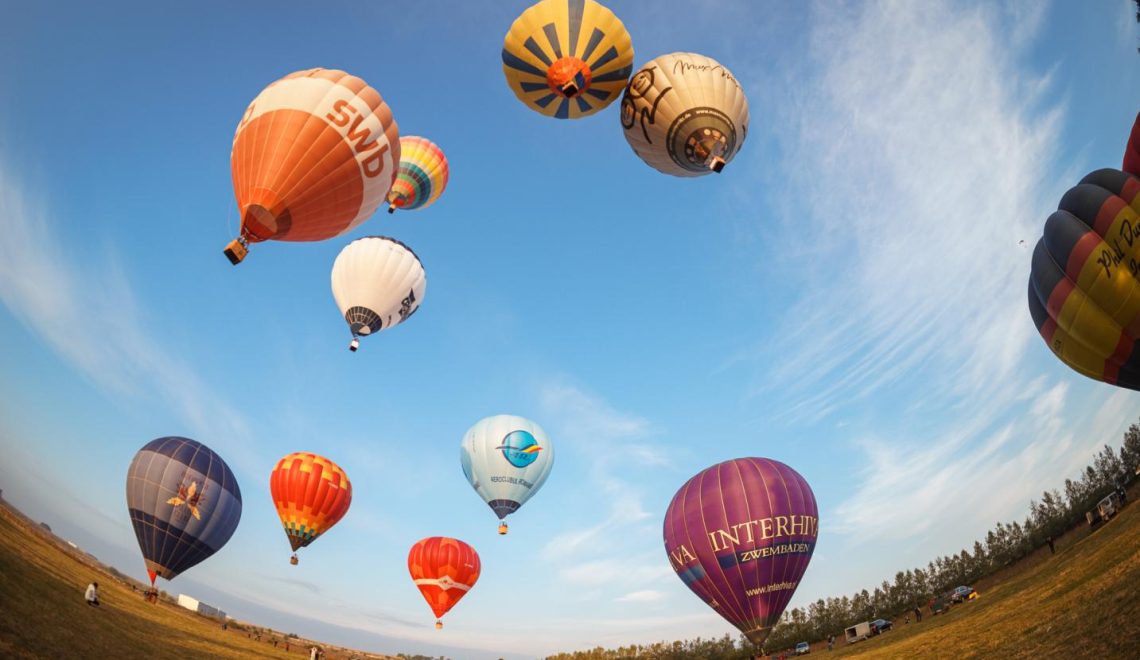 X Balloon Fest, un festival de succes cu 12 baloane cu aer cald și ...