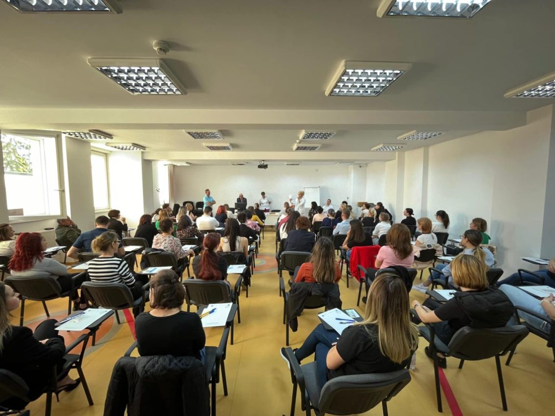 Peste 50% dintre candidații care au promovat proba scrisă pentru postul ...