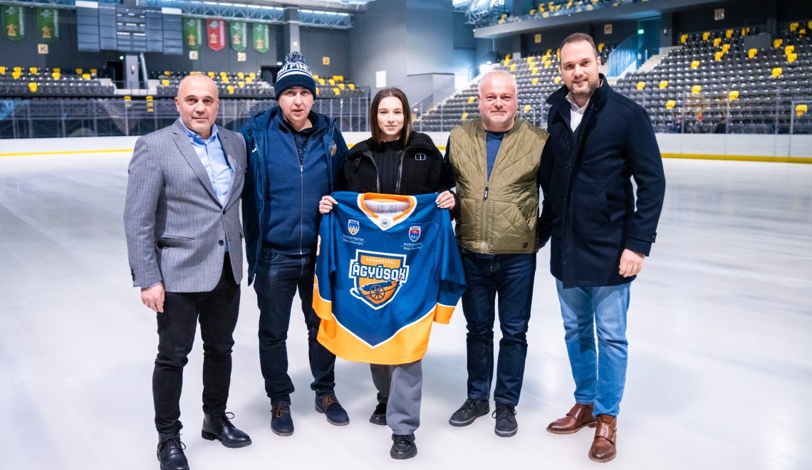 În weekend are loc inaugurarea patinoarului din Arena Sepsi: concert ...